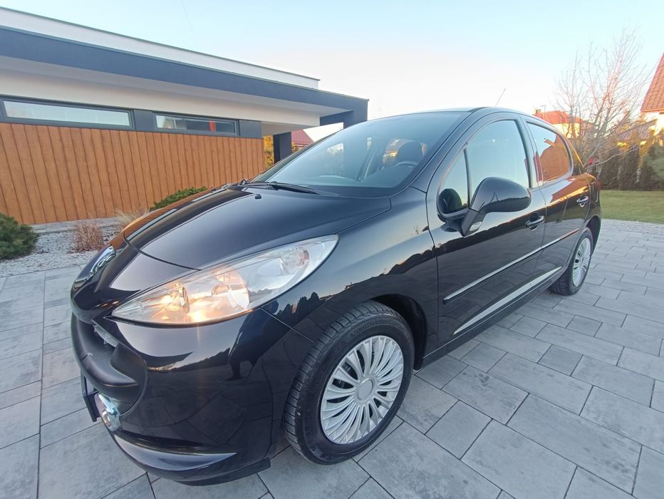 Peugeot 207 1.4 Benzyna Klimatyzacja Super Stan Paszczyna • OLX.pl
