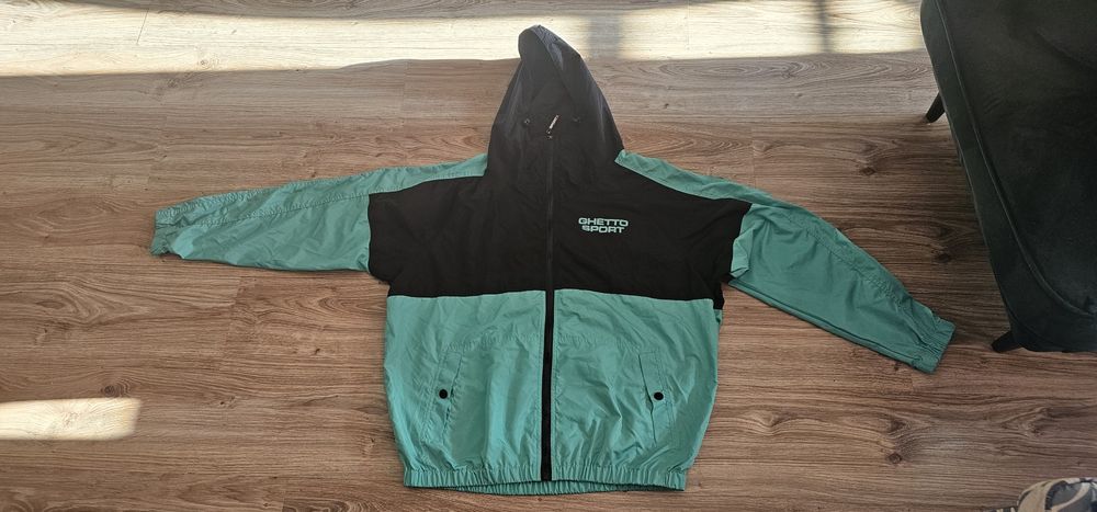 Męska kurtka przeciwdeszczowa rozmiar L wymiary na zdjęciach z kapture ...