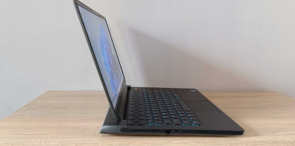 Alienware M15 R6 i7-11800H 16 GB / 1T RTX 3080 odświeżanie 360 Hz ...