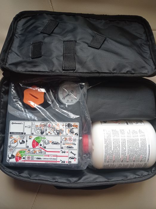 Продам автокомпрессор и автокомпрессор с герметиком в сумке оригинал ...