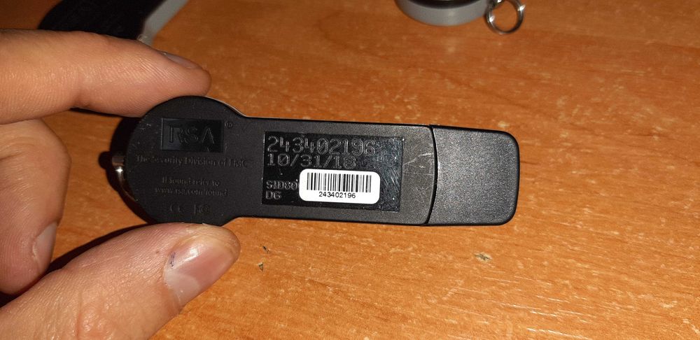 USB смарт карта RSA sucurID 800 AUTHENTICATORS: 750 грн. - Аксесуари й ...