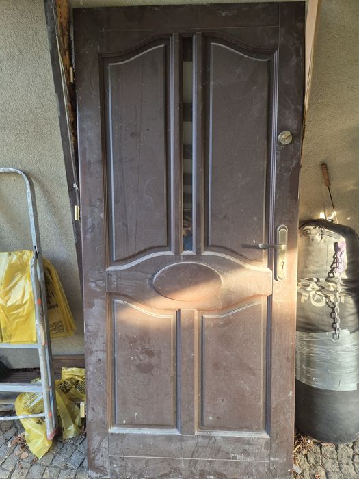 Drzwi wejściowe zewnetrzne drewniane Piątkowa • OLX.pl