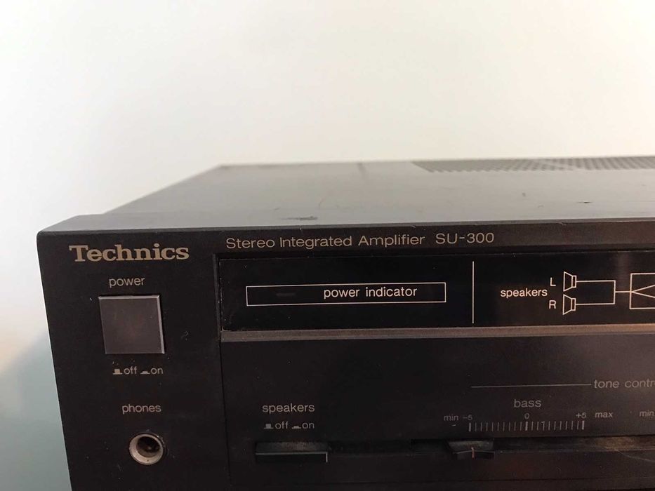 Інтегрований стереопідсилювач Technics SU-300: 2 000 грн. - Підсилювачі ...