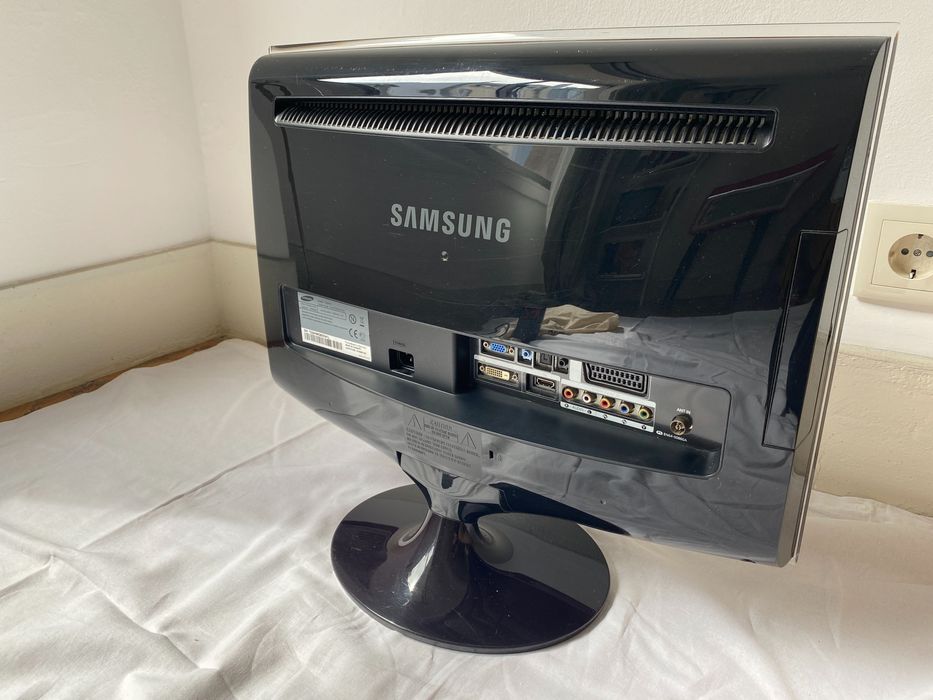 TV Monitor Samsung SyncMaster T220HD Santa Maria Maior • OLX Portugal