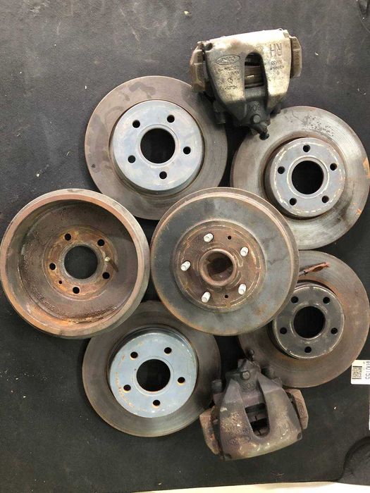 Разборка Форд Фокус 3. Запчасти на Ford Focus MK3. Авторазборка Ford ...