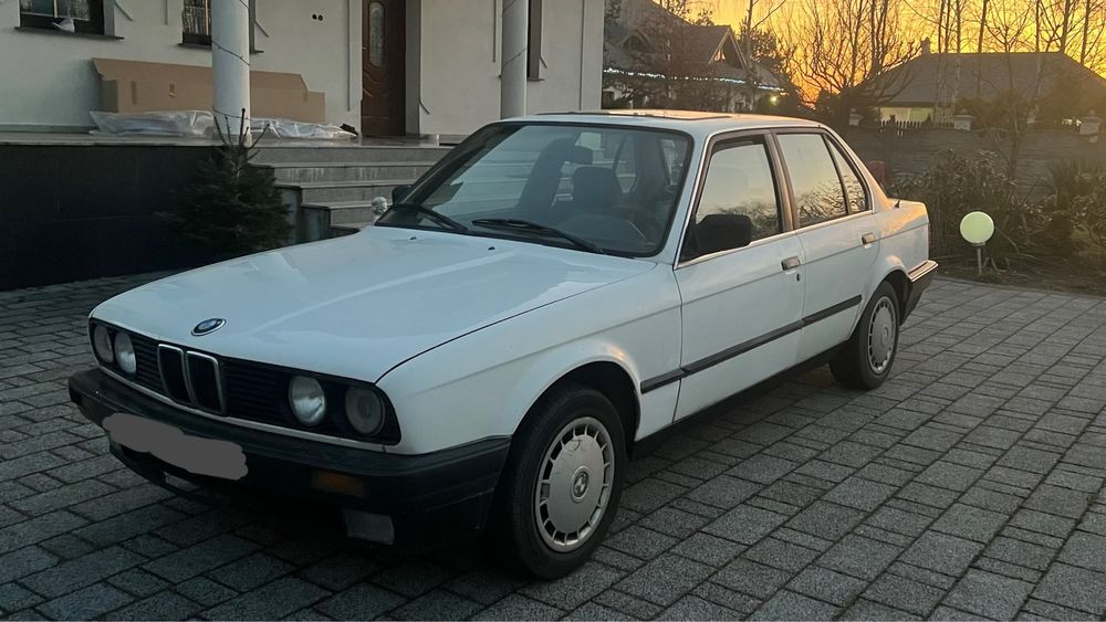 BMW E30 324d do poprawek blacharsko-lakierniczych Strzelce Wielkie • OLX.pl