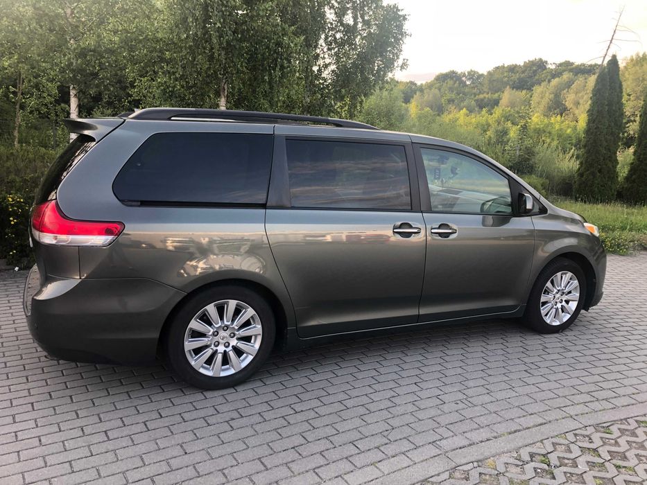 Toyota Sienna 3,5 V6 Limited AWD 4x4 Full Opcja Ostróda • OLX.pl