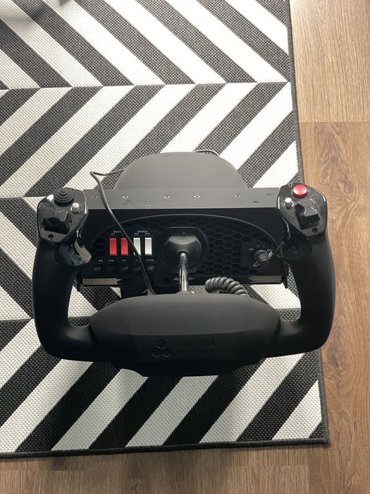 Honeycomb Aeronautical Alpha Flight Controls Yoke & Switch Panel do PC ...