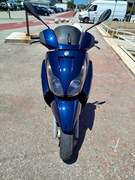 Mota Piaggio x7 125 Arcozelo • OLX.pt