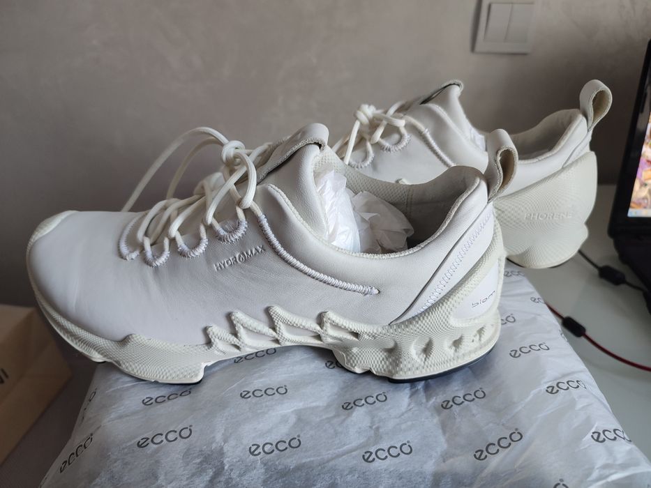 Кроссовки Ecco biom: 4 500 грн. - Кросівки для міста Київ на Olx