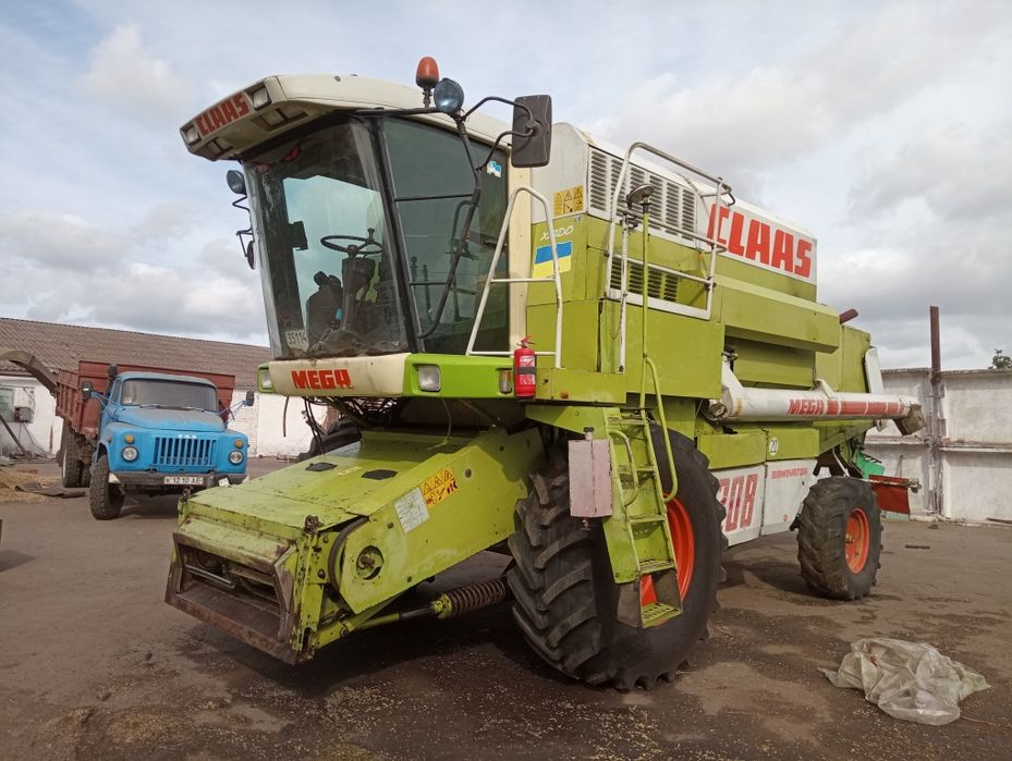 Class mega-208 1996: 28 000 $ - Комбайн Клітенка на Olx