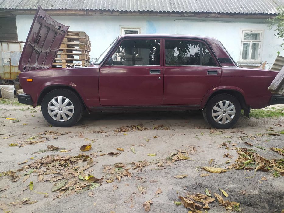 Продаж ВАЗ 2107 ,1,5 бензин: 1 200 $ - ВАЗ Дубно на Olx