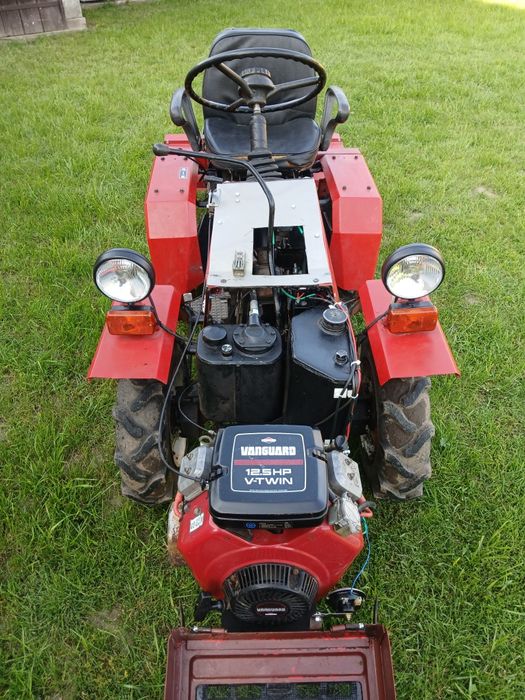 Belarus MTZ 082 BS plus narzędzia Książ Wielki • OLX.pl