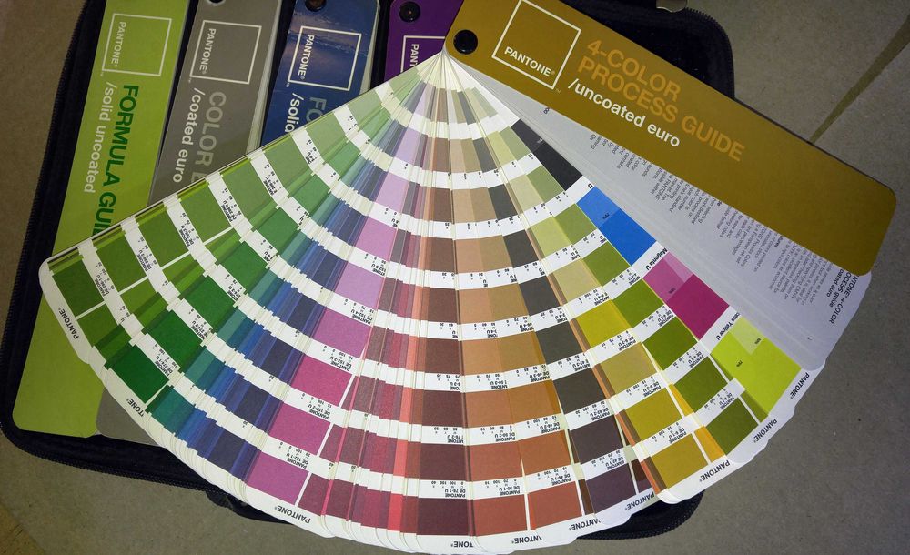 Набор для полиграфии 6 вееров Пантон Pantone для подбора цвета: 22 000 ...