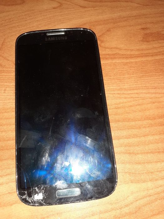 Samsung Galaxy S4 GT-I9515: 750 грн. - Мобільні телефони / смартфони ...