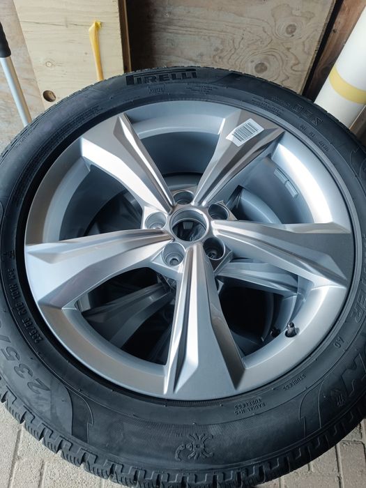Koła AudiQ5,Q7 19/235/55 5x112 Felgi OEM Audi Pirelli Scorpion Winter ...