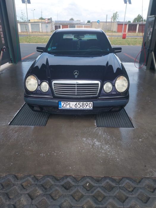 Sprzedam mercedesa w211 Góra • OLX.pl