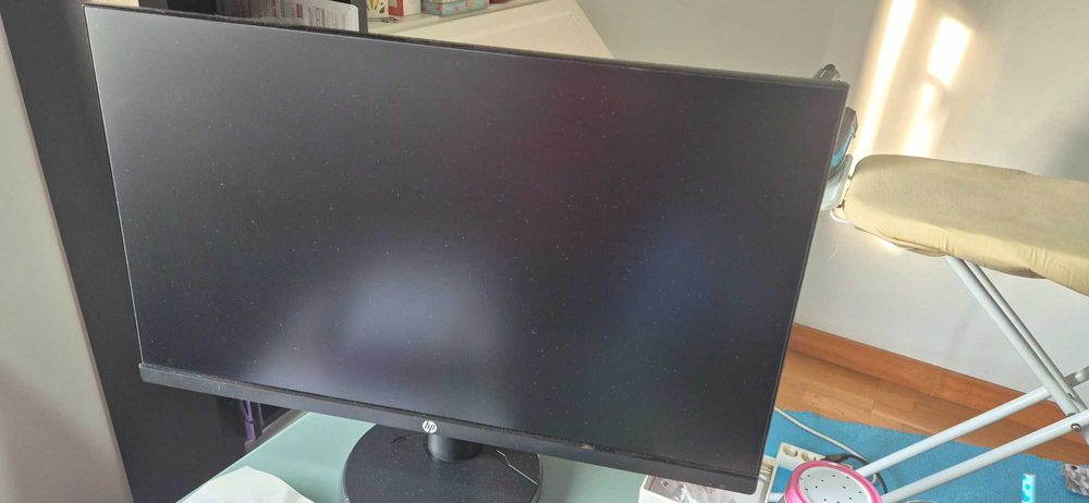 Monitor HP 23.4 Polegadas Batalha • OLX.pt