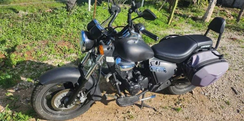 Mota keeway superlight 125 Faro (Sé E São Pedro) • OLX.pt