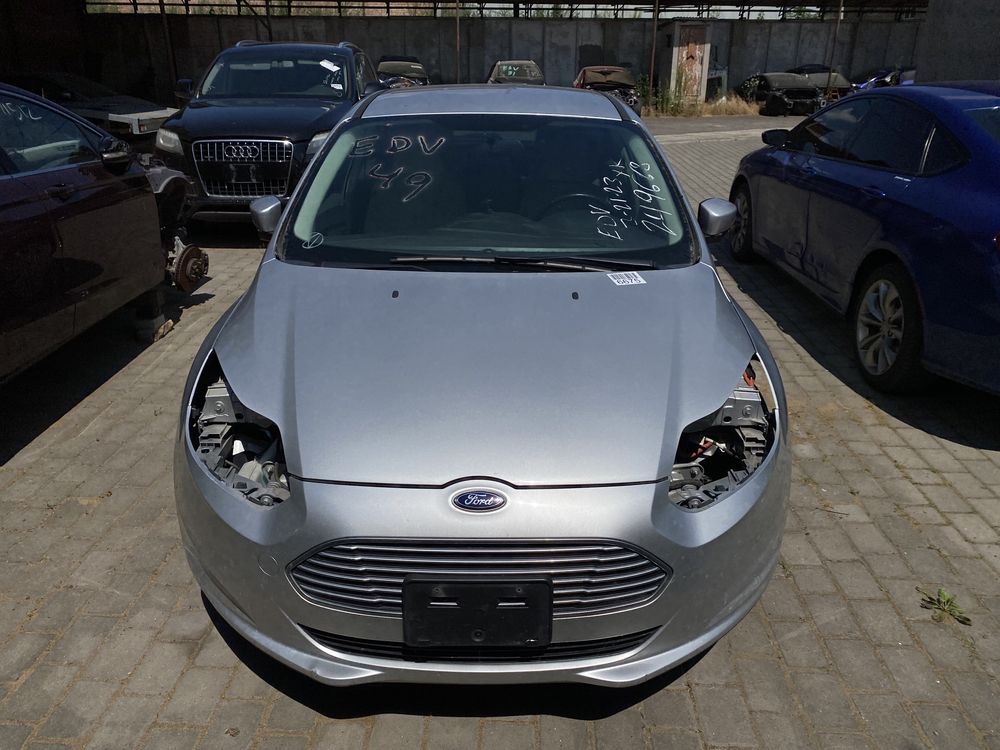 Передний бампер Ford Focus mk3 Electric | Форд Фокус мк3: 700 ...