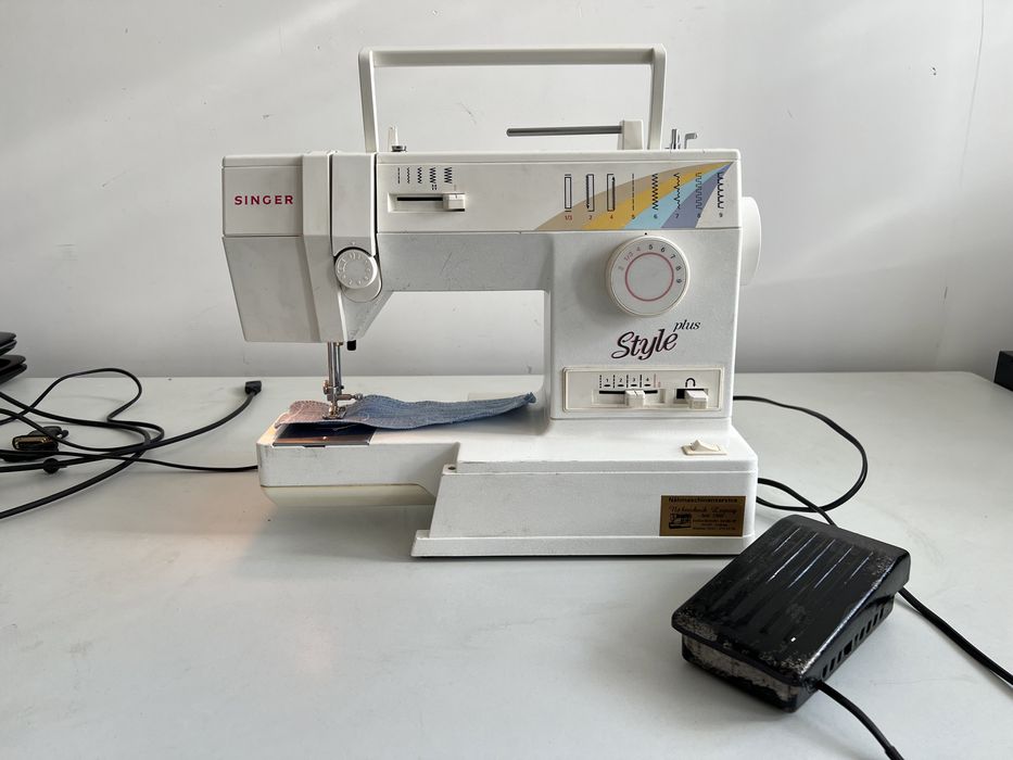 Швейна машинка Singer 9015: 2 500 грн. - Швейні машини та оверлоки ...