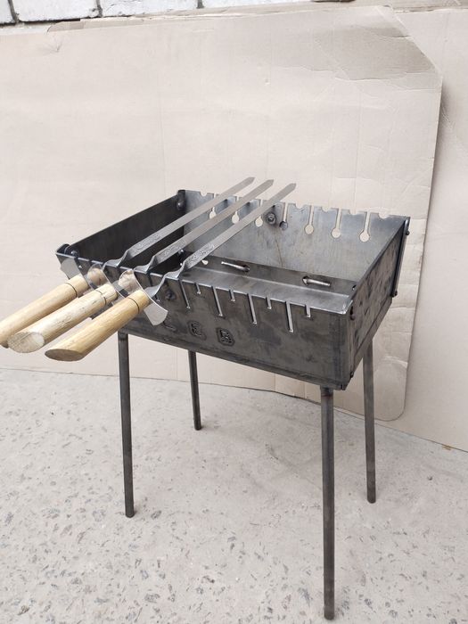 Мангал 3 мм. УСИЛЕННЫЙ , на 8 - 10 - 12 шампуров. Мангал: 1 050 грн ...