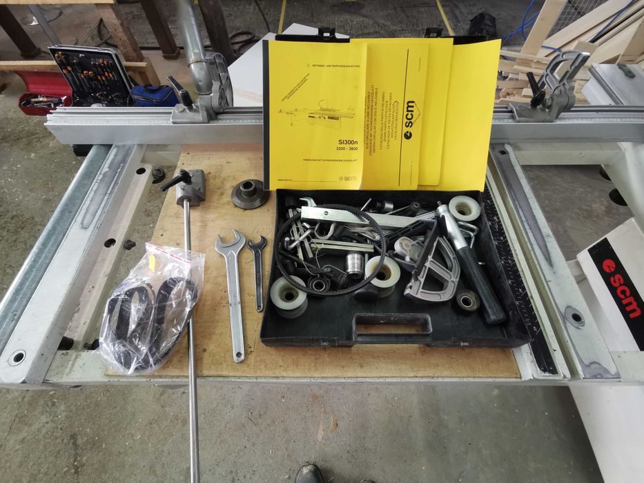 Piła formatowa SCM SI300n Zaskale • OLX.pl