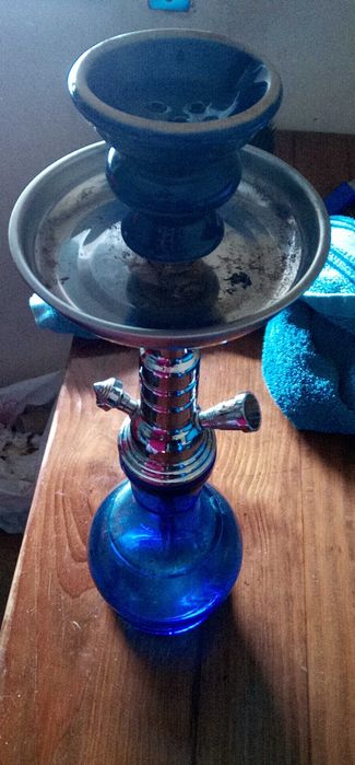 Shisha/hookah azul +/- 43cm de altura, marcas de uso. Darque • OLX Portugal