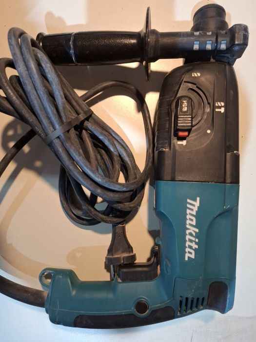 Перфоратор Makita HR2450: 2 600 грн. - Електроінструмент Львів на Olx