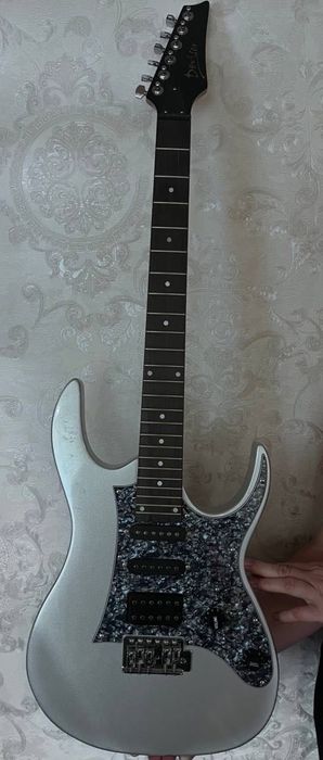 Продаю Електрогітара Deviser L-G3 BK , б/у: 5 000 грн. - Електрогітари Вапнярка на Olx