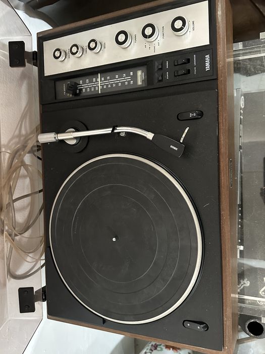 YAMAHA MC-40 1973 - Recetor de Rádio com Gira-discos Cascais E Estoril ...