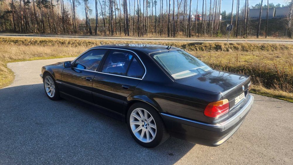 Bmw e38 730d 3.0D 2001 Sieradz • OLX.pl