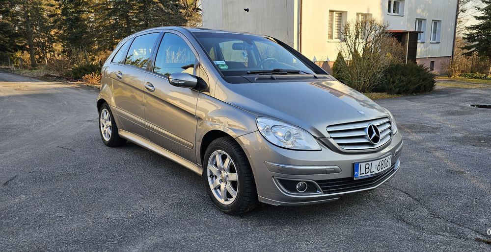 Mercedes B200 W 245 Józefów • OLX.pl