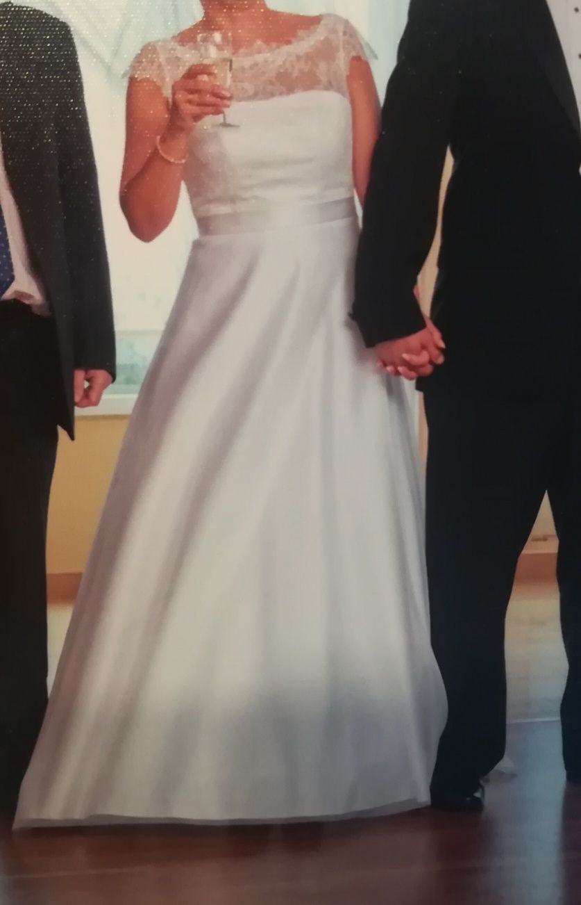 Sprzedam suknie slubna rozmiar 40 Rzeszów • OLX.pl Sprzedam suknie slubna rozmiar 40 Rzeszów • OLX.pl