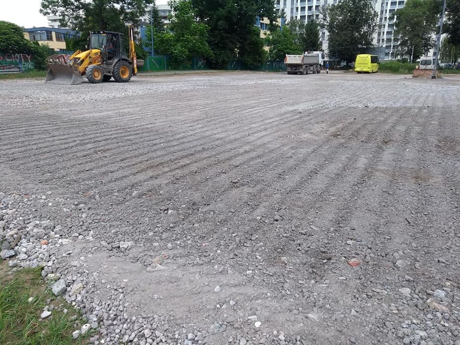 Utwardzenie drogi,placu podbudowa budowa kamień kruszywo gruz koparka ...