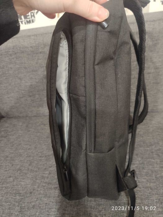 Рюкзак для ноутбука із захистом від води Miniso 250 грн Міські рюкзаки Київ на Olx