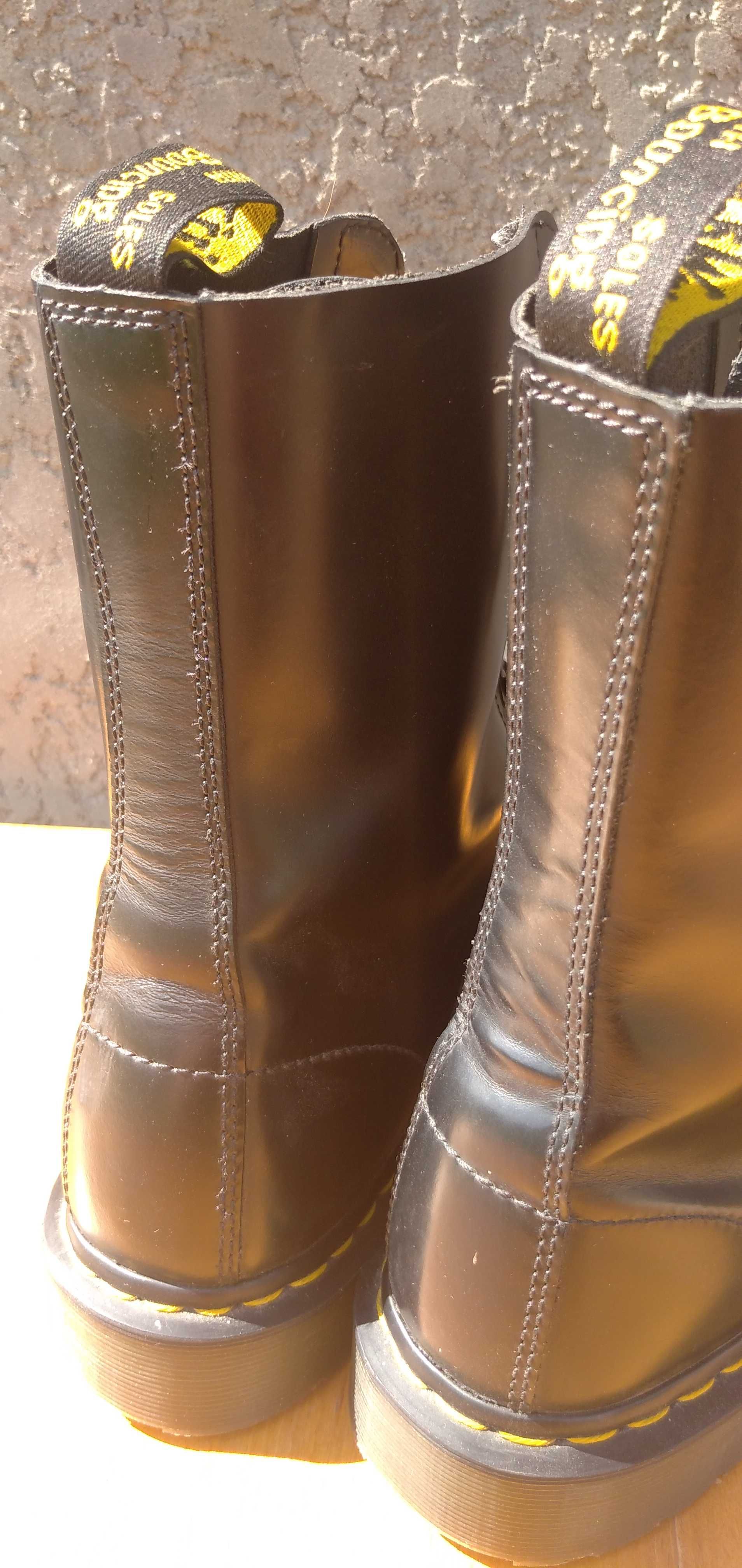 DR. MARTENS берцы высокие мартинсы: 4 000 грн. - Берці Гриців на Olx
