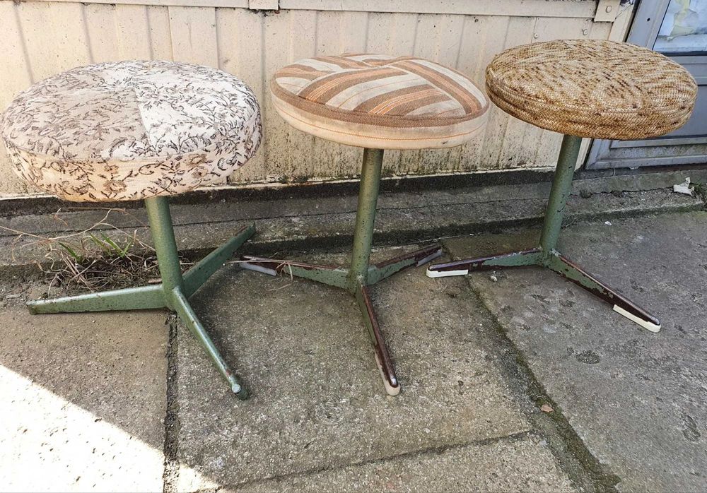 Stołek metalowy PRL taboret loft old industrial retro vintage tapicer ...