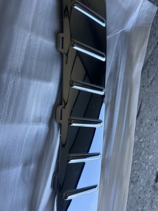 Накладка заднього бампера touareg no 2010 -2018 7P6807787A VAG: 1 999 ...