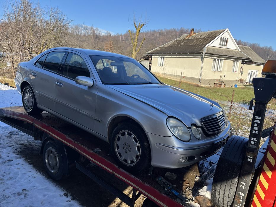 Mercedes-Benz W211 2004 2.2: 4 100 $ - Mercedes-Benz Пістинь на Olx