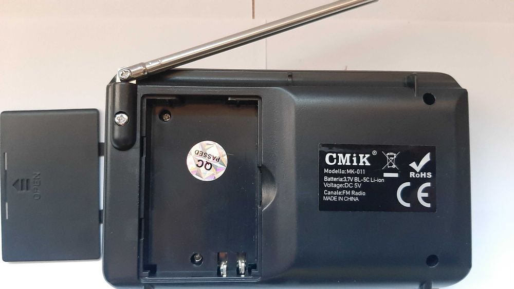 Mini radio FM przenośne turystyczne kieszonkowe cyfrowe akumulatorowe Tychy • OLX.pl