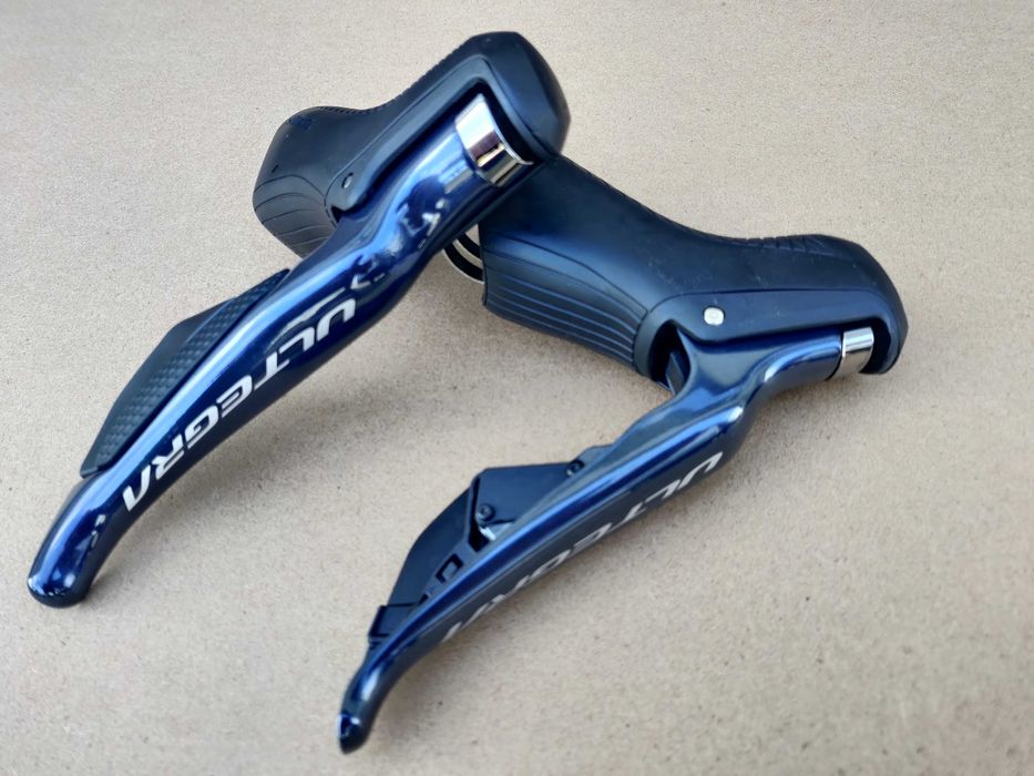 Klamkomanetki Shimano Ultegra ST-R8050 Di2 mechaniczne, FV, nowe (167) Kaszowo • OLX.pl