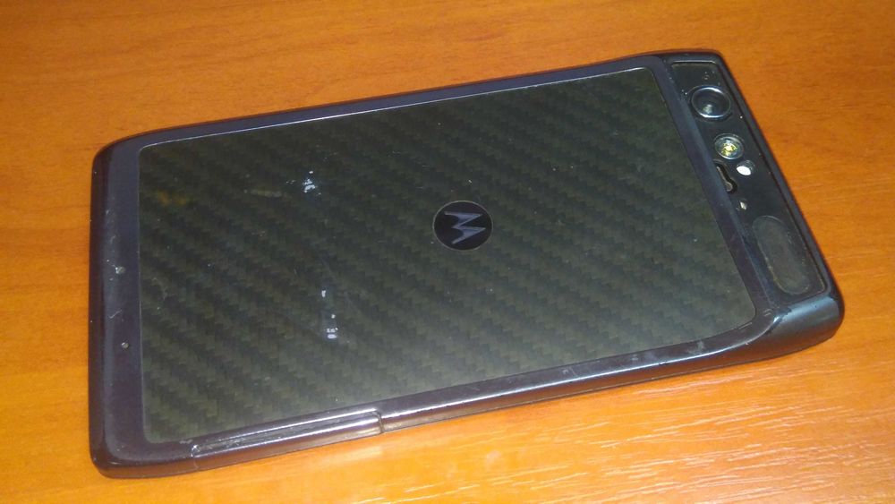 Motorola RAZR XT: 535 грн. - Мобильные телефоны / смартфоны Киев на Olx