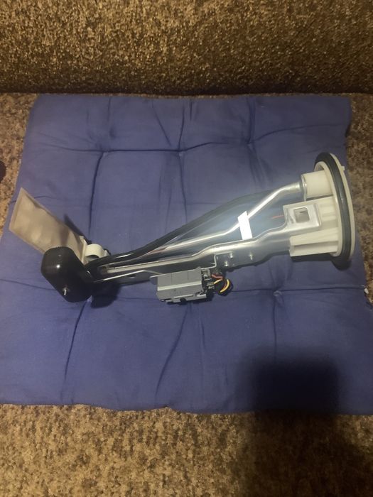 Тойота (toyota land criiser)83320 60340 датчик уровня топлива в сборе ...