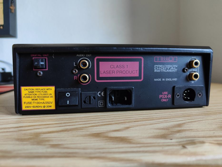 Cyrus Dad3 - leitor CD Charneca De Caparica E Sobreda • OLX Portugal