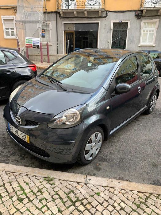 Toyota Aygo impecável Avenidas Novas • OLX.pt