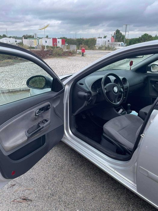 SEAT Ibiza 1.4 TDI Cascais E Estoril • OLX.pt