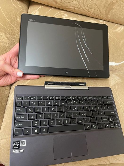 ASUS Transformer Book T100T: 1 000 грн. - Ноутбуки Чернігів на Olx