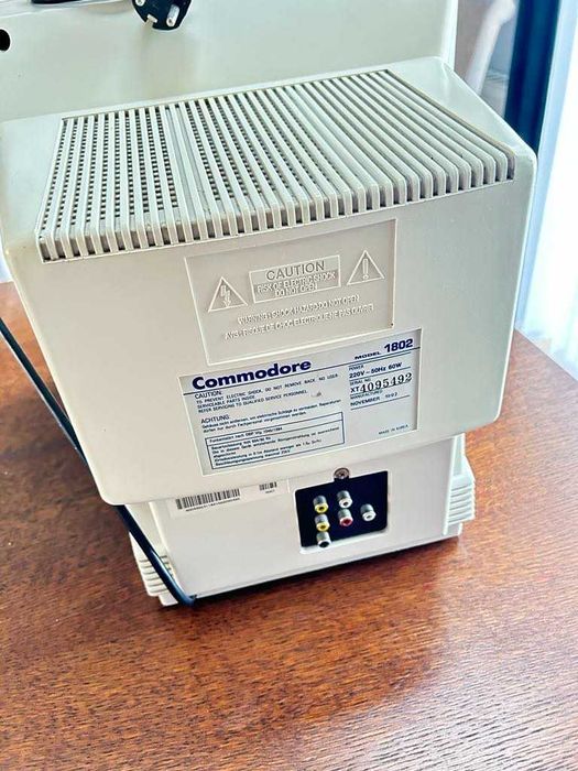 Monitor COMMODORE 1802 Gaszowice • OLX.pl