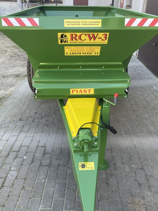 Rozsiewacz wapna RCW-3 piast Lubawa • OLX.pl